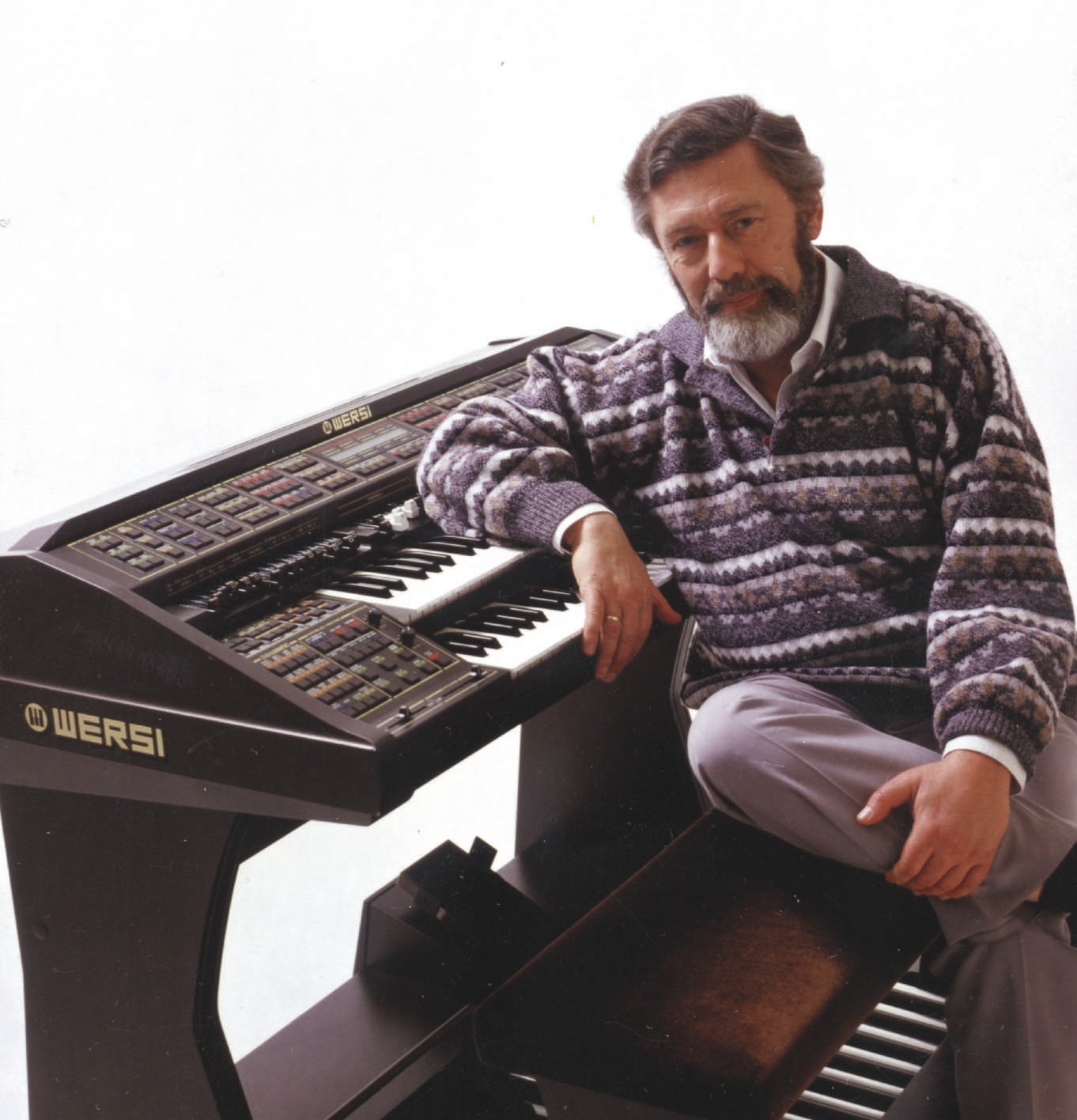 ÜBER UNS - Orgeln und Keyboards